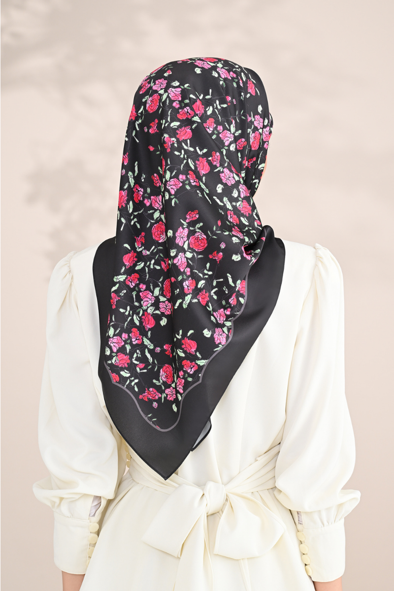 YES DEFECT ( Square ) Bloom In Grace Mixed Satin Silk Square ( Allurin ...