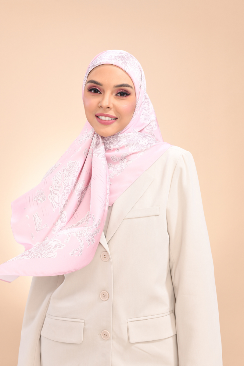 YES DEFECT - ( Square ) Dear Jouy Deer Tales Edition Matte Satin Silk ...